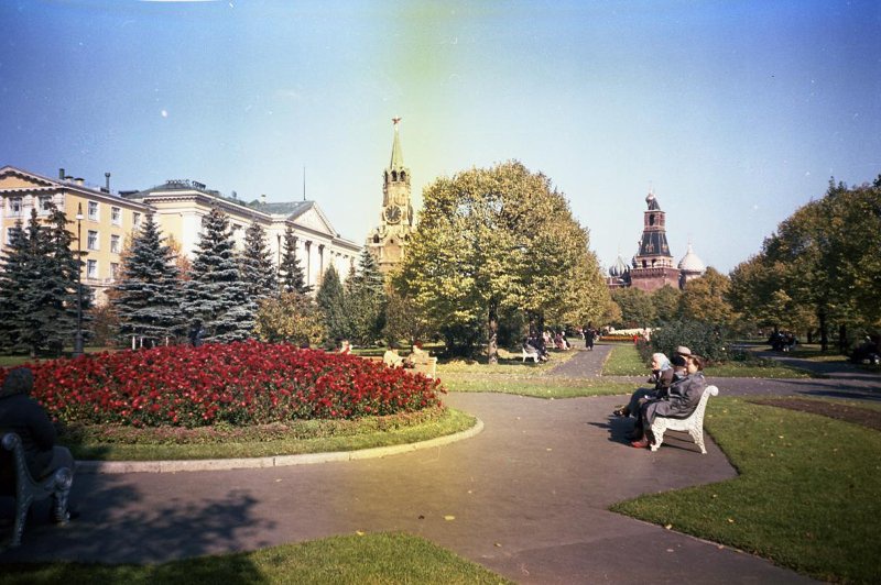 Фото В Тайницком саду Московского Кремля 1957 1963 г Москва История России в фотографиях
