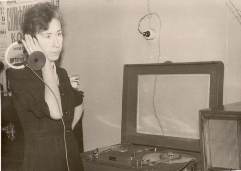 Фото "В радиостудии Всесоюзного радио", 1968 - 1978 - История России в фотографиях