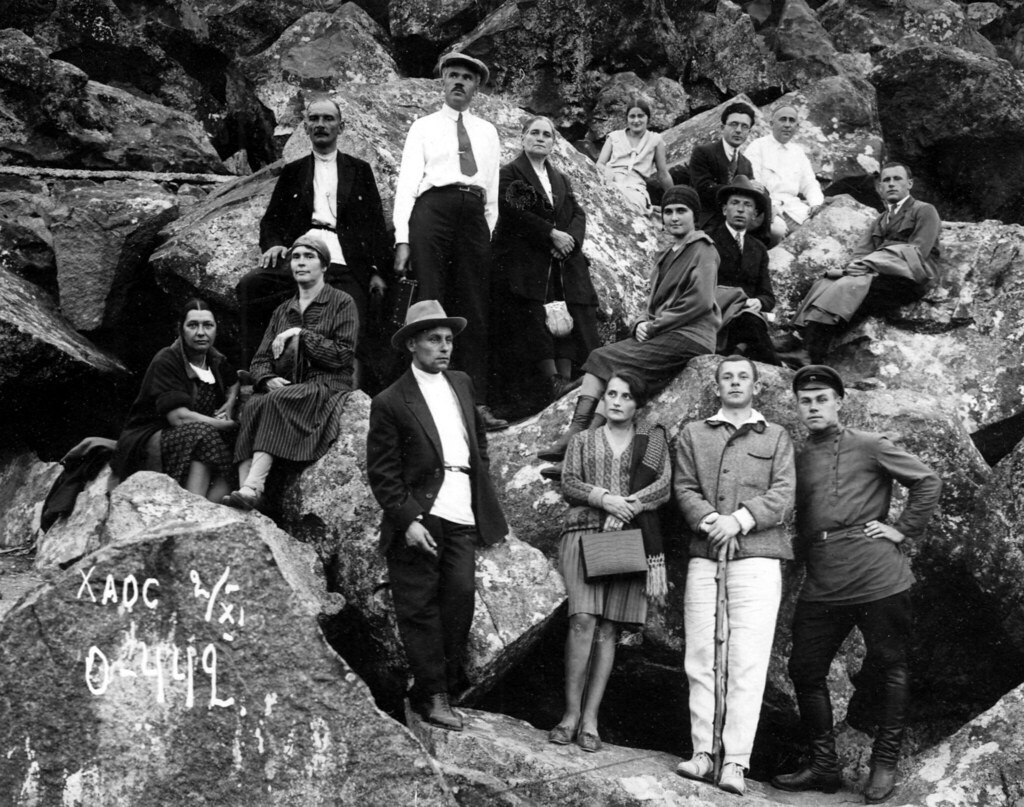 Фото "Геолог Александр Чураков (наверху справа)", 1920-е - История ...